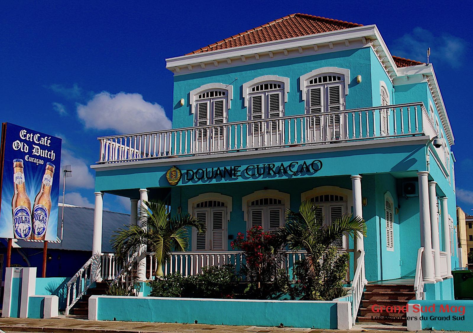 CURACAO DOUANE - Grand Sud Mag